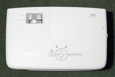 BenQ W1090 Home Projector Review - VGU