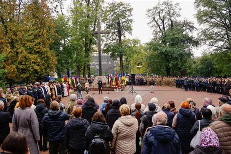 Чотирьох воїнів із Калущини посмертно нагородили орденами За мужність Фото ВІКНА Новини