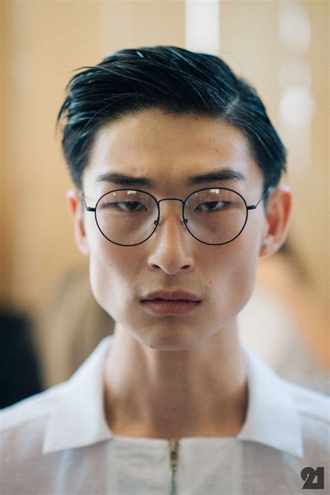 Le 21ème Korean Male Models Character Inspiration Male Unique Faces