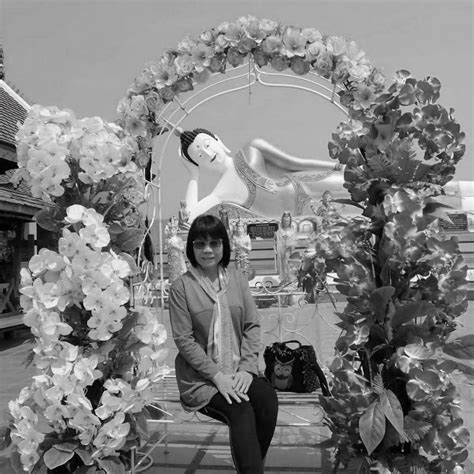 พระมหาสมชาย ฐานวุฑฺโฒ ก่อนนอนอย่างเป็นสุขในค่ำคืนนี้ มาเอาบุญสวดมนต์ไหว้พระ นั่งสมาธิ แล้วนึก