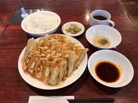 バーミヤンのギガ餃子定食を食べてみた 土気 バーミヤン 外ごはん家ごはん