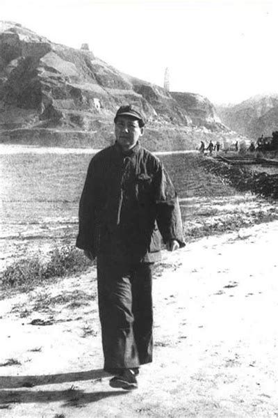 中华全国妇女联合会成立70周年让我们重温毛泽东这首四言诗 新闻报道 人民网