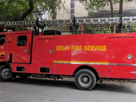 Fire Breaks Out At Sri Guru Gobind Singh College In Delhi