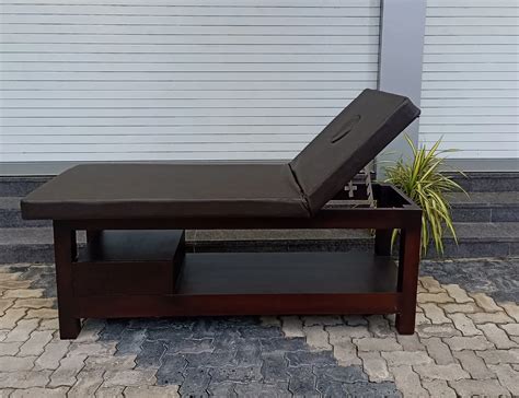 Massage Table With Face Hole At ₹ 14500piece In Muvattupuzha Id