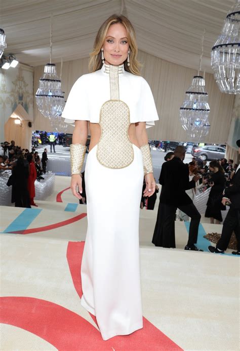 Why Is Olivia Wilde Wearing The Same Dress As Vogue Chinas Editor In