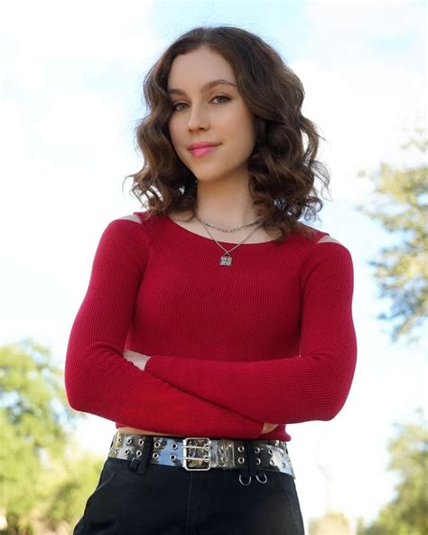 Picture Of Kacey Fifield