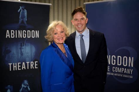 Photos Broadway Turns Out To Celebrate Christine Ebersole At Timeless
