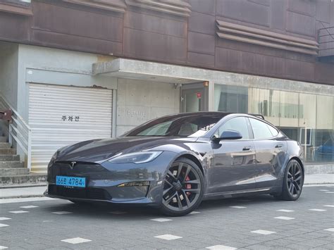 시승기 테슬라 모델s 끊임없는 혁신과 도전 적수가 없다 지피코리아