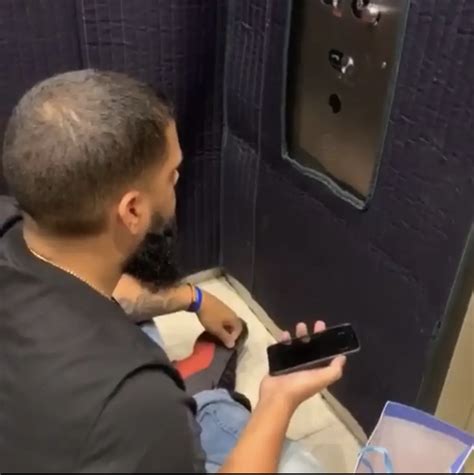 TikTok Hombre queda atrapado en ascensor y al pedir ayuda recibe insólita respuesta Infobae