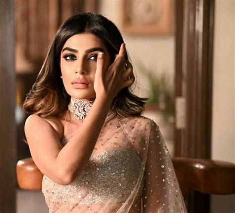 Iffat Omar Reveals Real Reason Why She Admires Maryam Nawaz Lens
