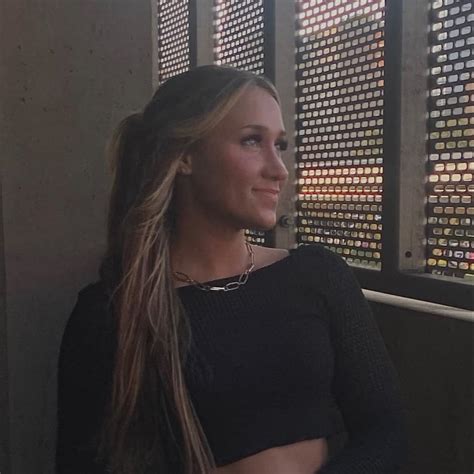 Linsay Packs Amazon Page