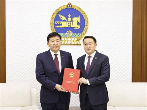 Төмөр замын газар байгуулах тухай хуулийн төслийг өргөн барилаа Isee Mn