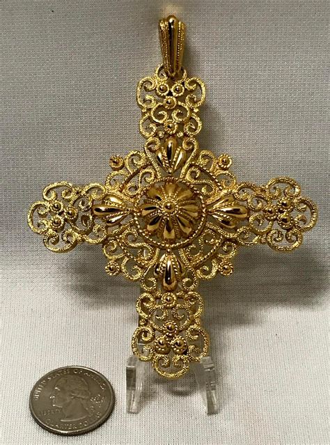 Lot Vintage Signed Trifari Large Gold Filigree Cross Pendant