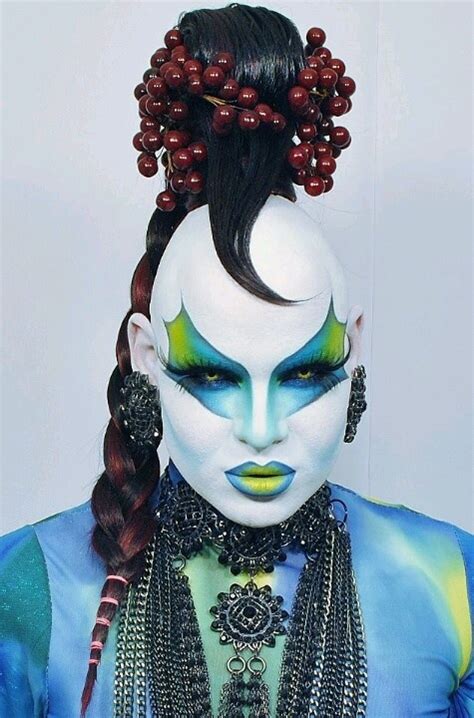 Nina Flower Inspirado En Faceoff Drag Queens Drag Queen Makeup Drag Makeup Trajes Drag