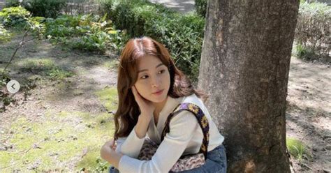 강소라 2살 딸맘 잊게 만드는 동안 미모기지개 뿌아앙 늘씬뒤태