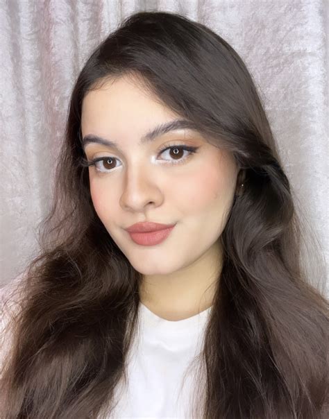 Revlon Super Lustrous Lipstick Mad About Mauve Shajgoj