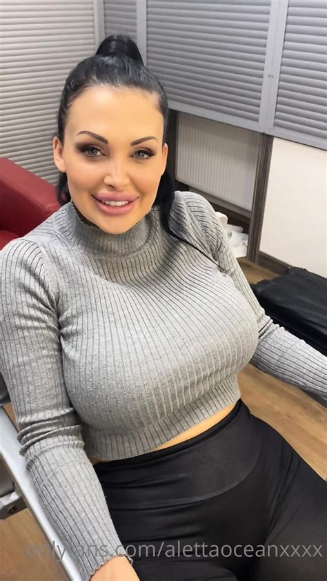 Grandes Labios Tetas Y Culo Eporner