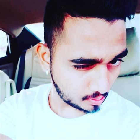 Fenil Patel Mrfenilpatel On Threads