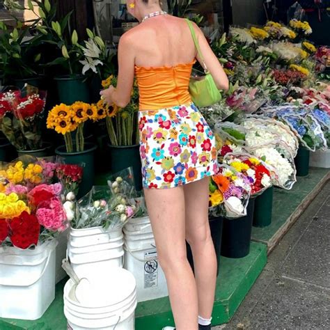 Badu Bg Лято 2022 г Нов модел Секси улична тънка мини права пола с висока талия Badu Bg