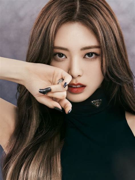 Пин на доске Itzy Портреты девушек Фотосъемка Певицы