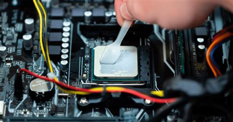 How To Apply Thermal Paste ElectronicsHub