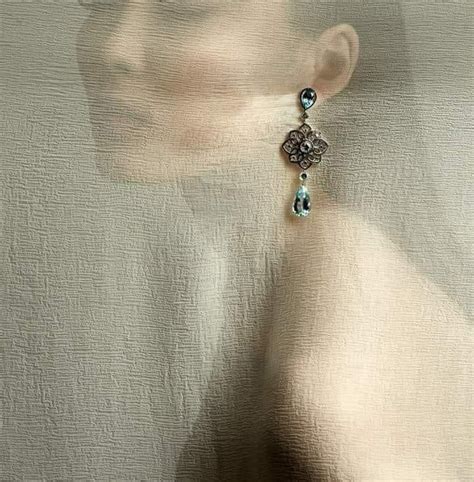 Жар Нэг хаалга хаагдахад нөгөө хаалга илүү өргөн гэрэлтэй нээгдэнэ Facebook