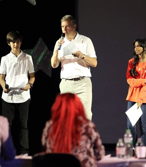 Dr Ian Hardy — Completed His Internal Medicine Internship Dr Ian Hardy Medium