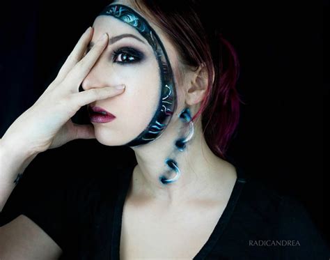 Makeup Artist Turns Herself Into Creepy Monsters Thatll Give You