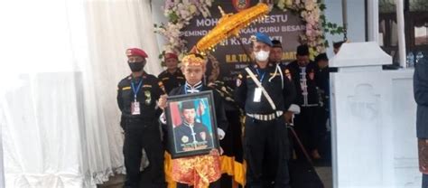 Walikota Madiun Serahkan Jenasah Pendiri Iks Pi Ini Pesannya