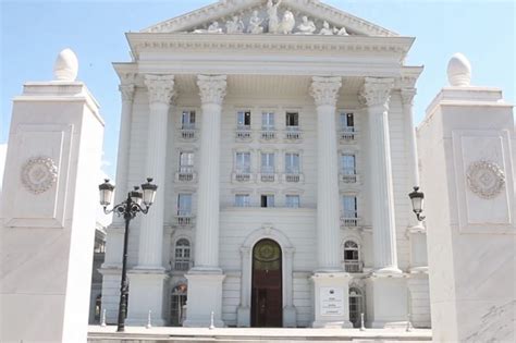 Телевизија 24 Владата набавува морски плодови за 20 000 евра а ќе плати и 270 000 евра за