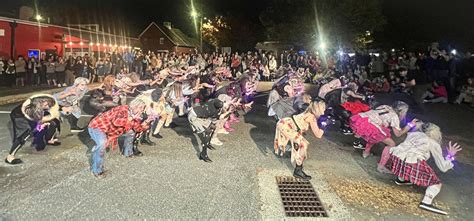 About Us — Mombies