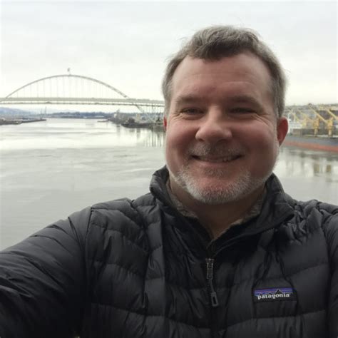 Charles Lucas Linkedin