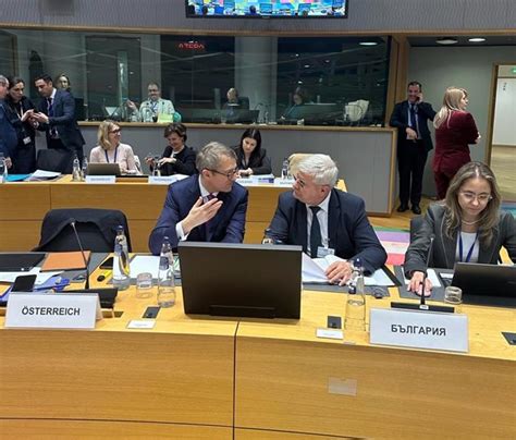 Министър Вътев Подпомагането за европейските фермери трябва да бъде