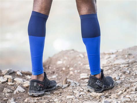 컴프레스포트 R2v2 종아리 보호대 컴프레션 슬리브 카프가드 러너킹