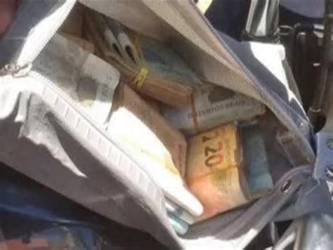 Motociclista Encontra Malote Com R 37 Mil Em Rodovia E Devolve Ao Dono