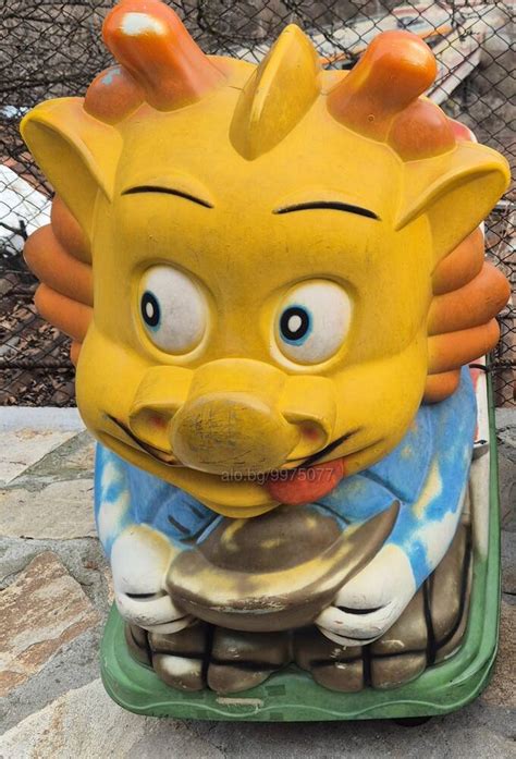 Детска клатушка Съоръжения за игри Атракции Своге Детска клатушка работи с монети и ж