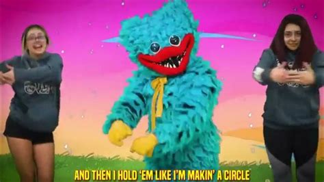 Mashup Landa Loving Caliber X Fgteev I Love Huggy Wuggy Dance Youtube