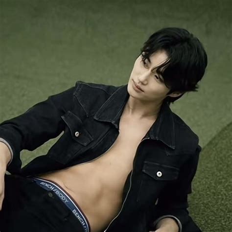 Pin Op Byeon Woo Seok Mensen Mensen Tekenen