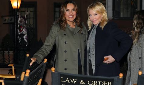 Law And Order Svu Why Did Kelli Giddish Leave As Amanda Rollins After