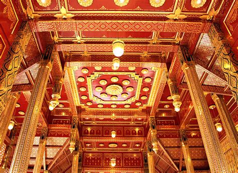 150 Siriraj Foto Stok Potret And Gambar Bebas Royalti Istock