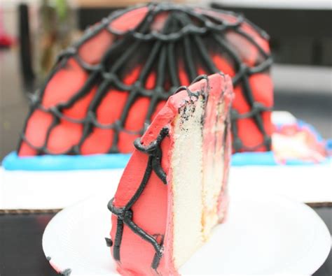 Baskin Robbins Amazing Spiderman 2 Ice Cream Cake Review Living Chic Mom