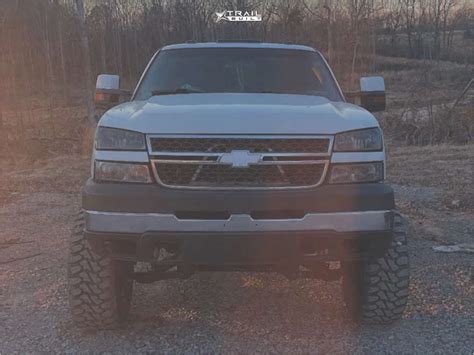 2005 Chevrolet Silverado 2500 Hd Wheel Offset Super Aggressive 3 5