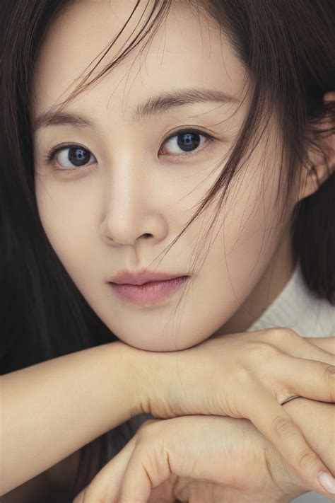 권유리 눈부신 무결점 미모 은은한 미소 훈훈