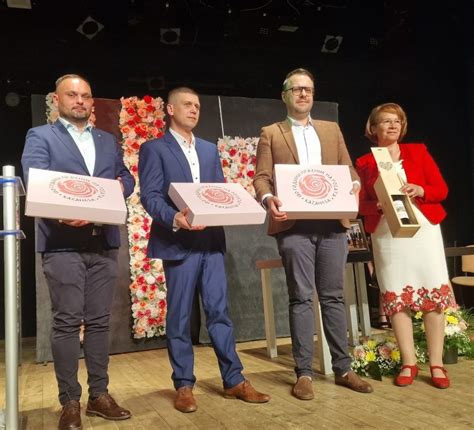 Девет делегациии от побратимени градове посрещна кметът Галина Стоянова в Община Казанлък