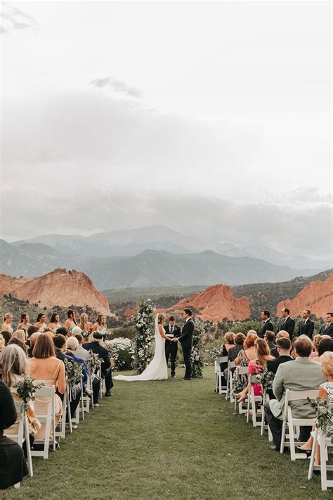Stylish Red Rocks Wedding At Garden Of The Gods Resort In Colorado