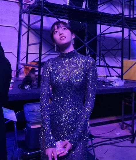 노윤서 전신 밀착 시스루 드레스…시크 도도해 [da★]