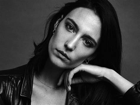 Amelie Lens Wallpapers Top Free Amelie Lens Backgrounds Wallpaperaccess