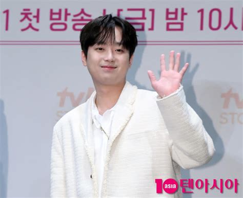 최연소 연예대상 이찬원 양다리 논란 지워냈나대상 저주도 빗겨나갈 행보 Ten피플