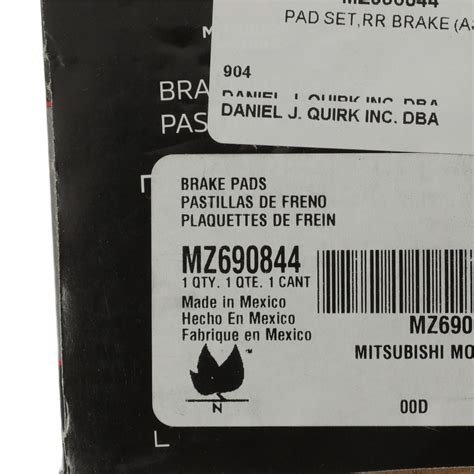 OEM Genuine Mitsubishi Rear Brake Pad Set MZ690844 | eBay