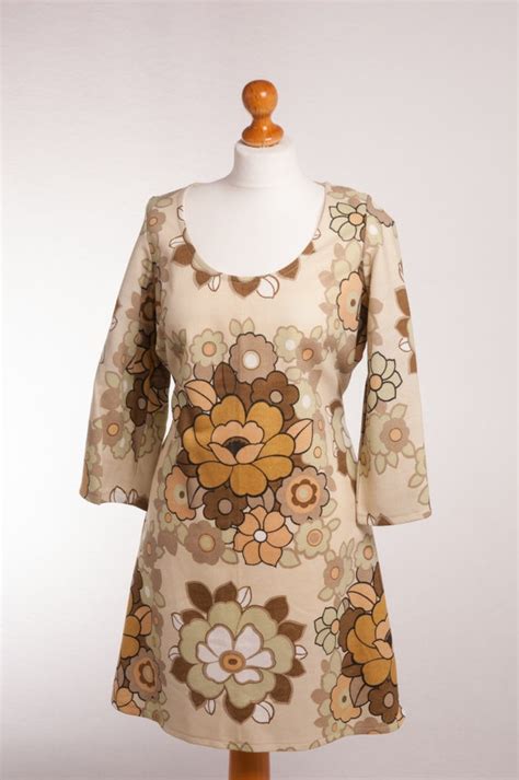 New Vintage 1970s Printed Fabric Dress By Pinkyliz On Etsy £3000